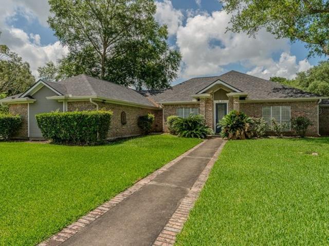 7650 Colonial Dr, Beaumont, TX 77707