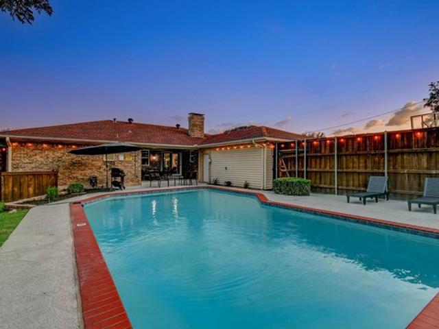 7651 LA Bolsa Dr, Dallas, TX 75248