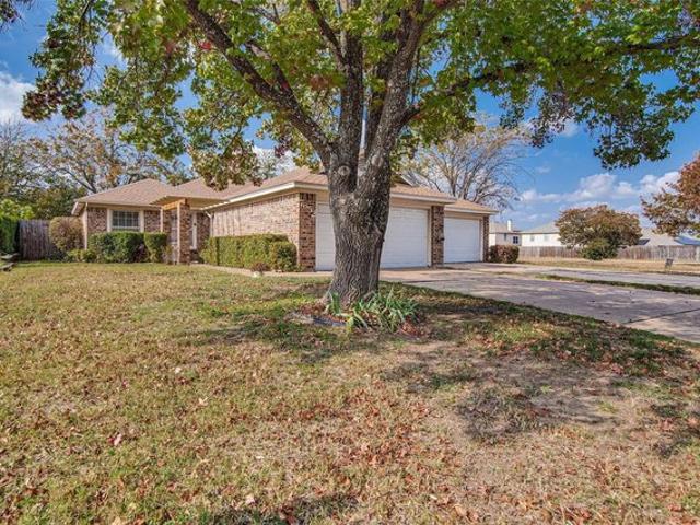7652 Colorado Creek Ct, Fort Worth, TX 76133