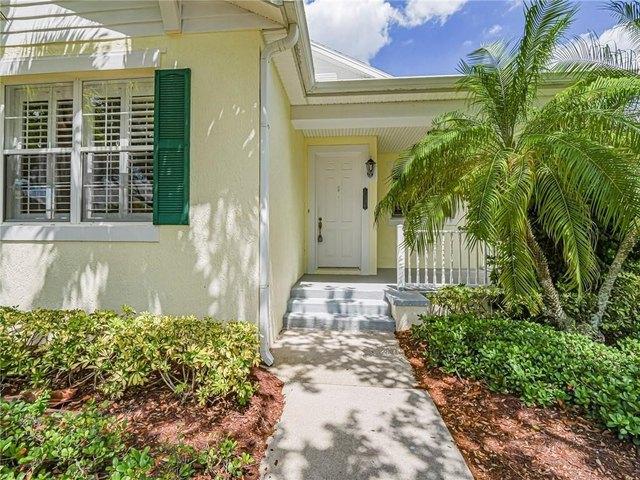 7652 15th St, Vero Beach, FL 32966