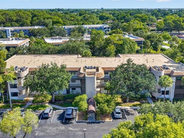 7653 NW 79th Ave Apt 312, Tamarac, FL 33321