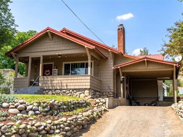 765 3rd Ave N, Okanogan, WA 98840