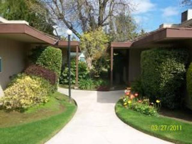 $765 / 2br 870ft² *2BR 1BATH*GREAT AREA* VISALIA