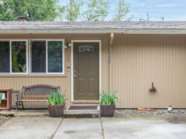765 775 se roberts ave