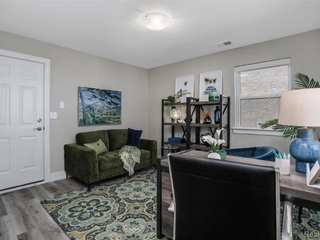765 Canterbury Lane