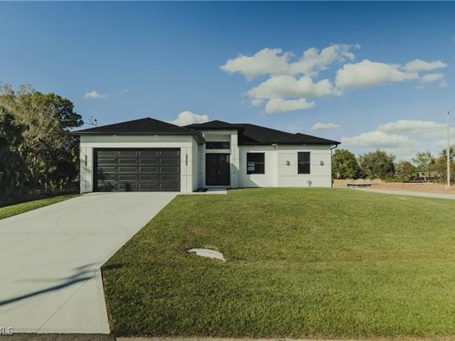 765 Chambers St E, Lehigh Acres, FL 33974