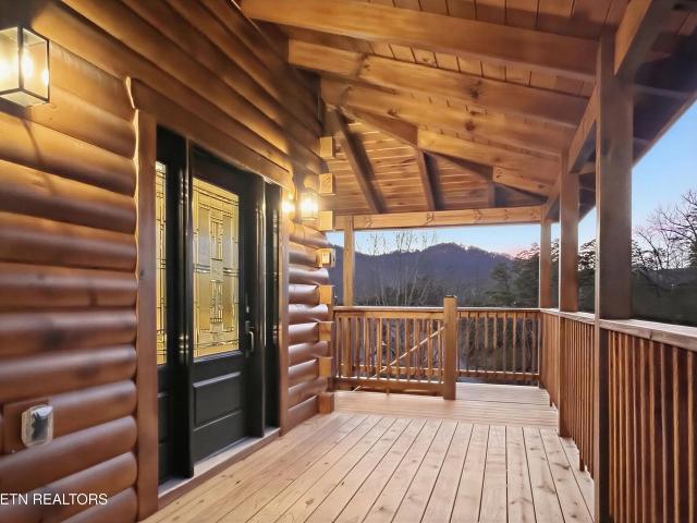 765 Chickasaw Gap Way, Pigeon Forge, TN 37863 | MLS #1329 | Compass