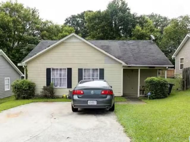 765 CROWNE RD, BIRMINGHAM, AL 35224 Single Family Residence Fo.