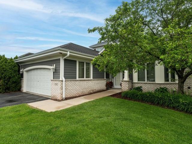 765 Bay Ct Unit B, Brookfield, WI 53005