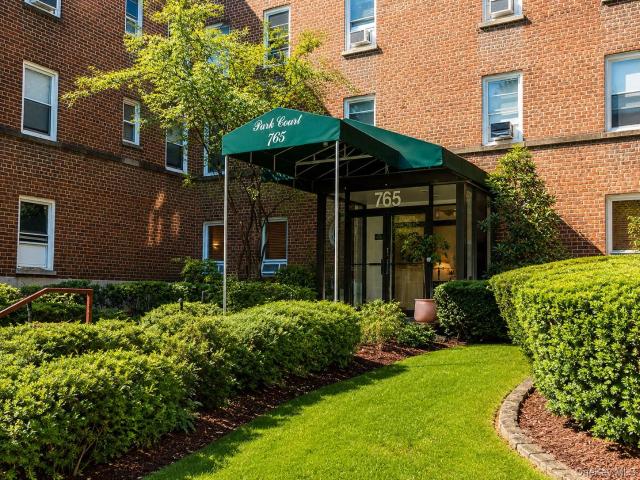 765 Bronx River Rd 6G