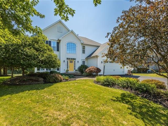 765 Duck Holw, Victor, NY 14564