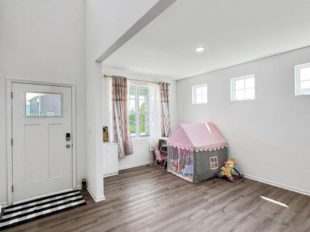 765 Kentshire Circle