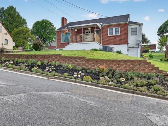 765 Henry St, Marion, VA 24354