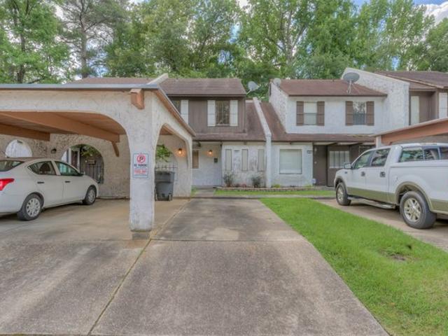 765 Highland Square Dr, Shreveport, LA 71107