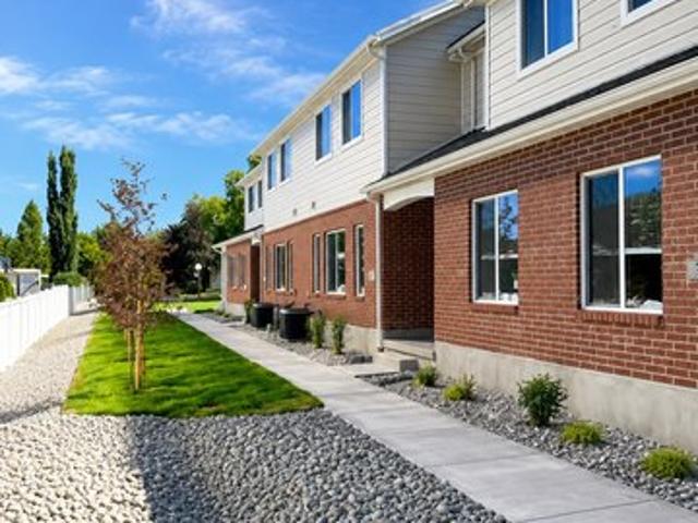 765 N Pheasantbrook Dr Unit 2C, Centerville, UT 84014