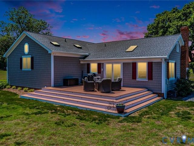 765 Senora Rd, Mollusk, VA 22503
