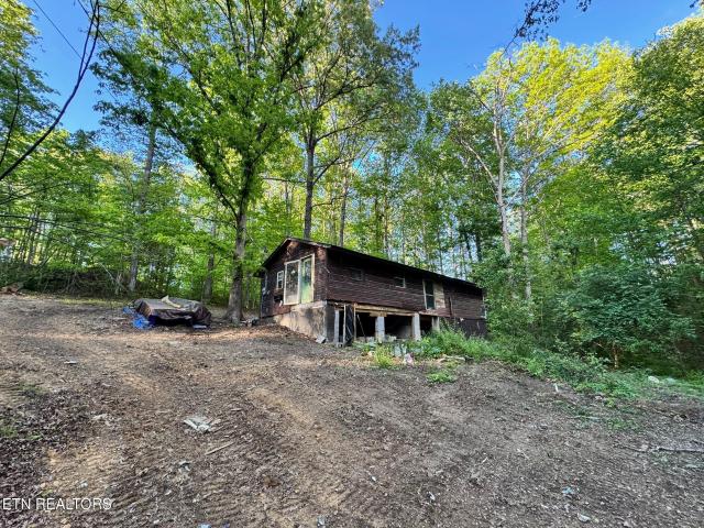765 Sleepy Hollow Rd