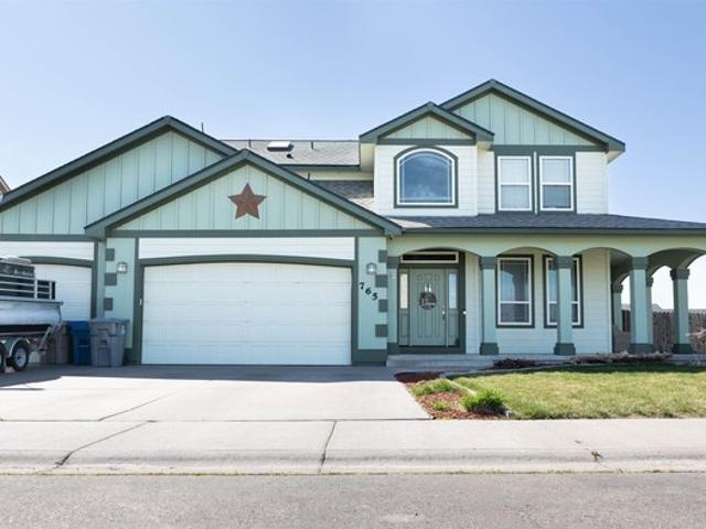 765 SW Foley St, Mountain Home, ID 83647