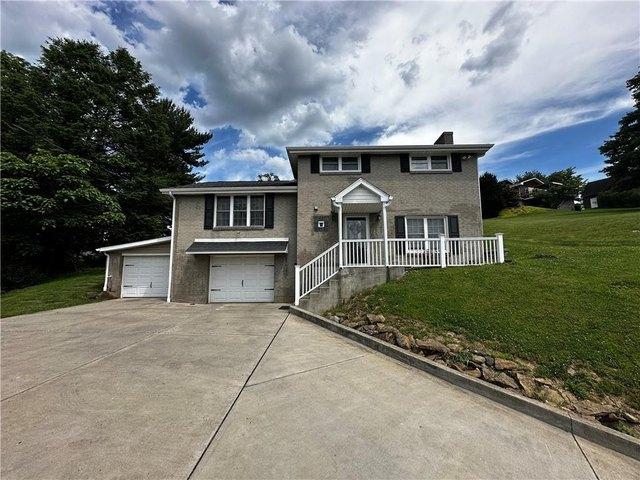 765 Robbins Station Rd, Irwin, PA 15642