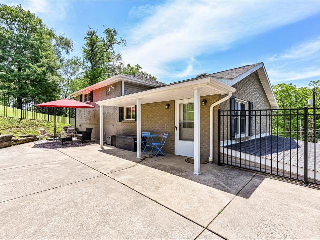 765 Robbins Station Rd