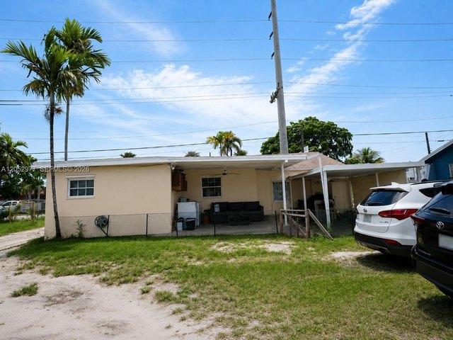765 W 23rd St, Hialeah, FL 33010