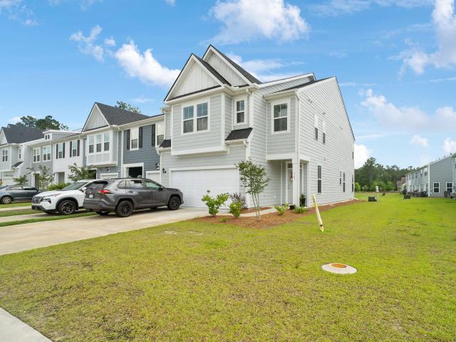 765 Trotters Lane