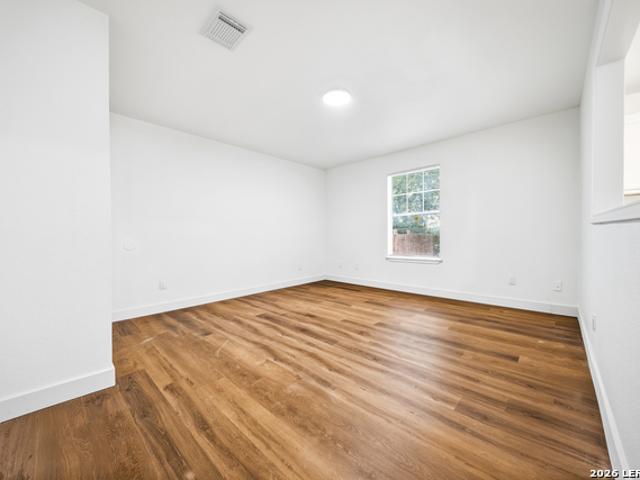 7664 Oak Chase