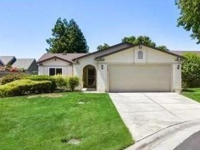 7664 Sunmore Ln, Sacramento, CA 95828