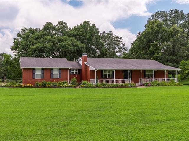 7665 W Wedington Dr, Fayetteville, AR 72704