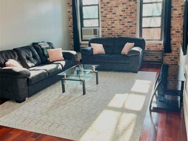 7666 Austin St Apt 5C, Forest Hills, NY 11375