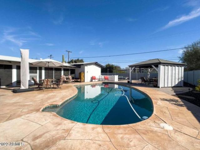 7667 E Cactus Rd, Scottsdale, AZ 85260