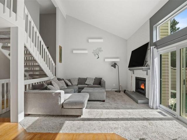 7667 S Monaco Cir, Englewood, CO 80112