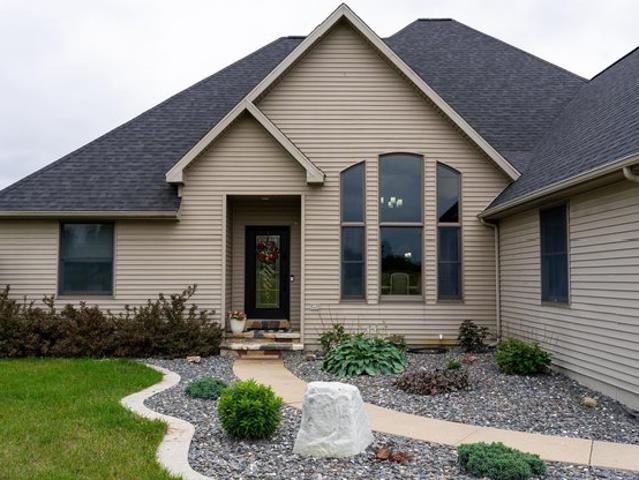 7667 W Pickard Rd, Mount Pleasant, MI 48858