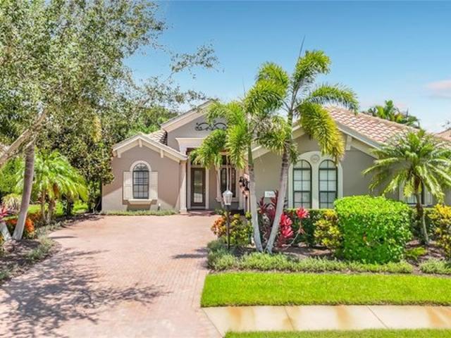 7668 Silverwood Ct, Bradenton, FL 34202
