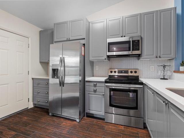 7660 NW 96th Ter, Tamarac, FL 33321