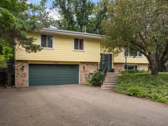 7660 Heritage Rd, Eden Prairie, MN 55346