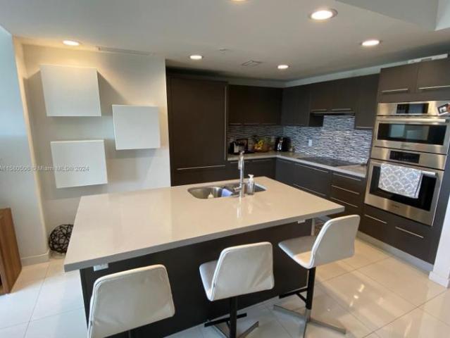 7661 NW 107th Ave #311, Doral, FL 33178