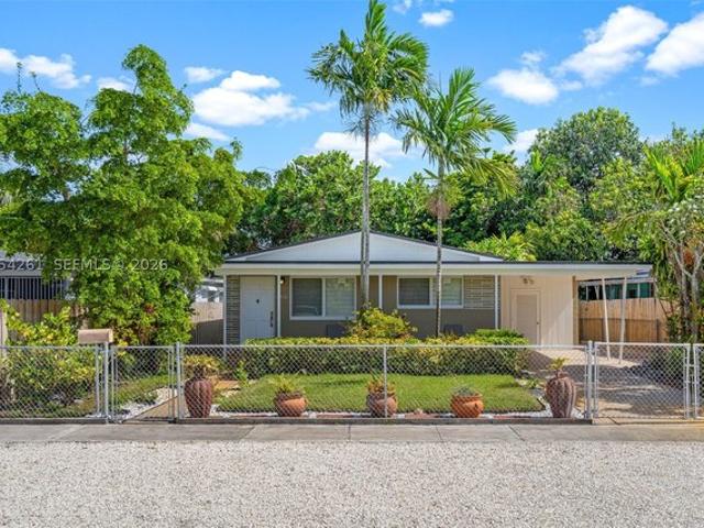 766 E 36th St, Hialeah, FL 33013