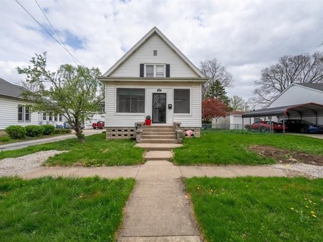 766 N Mill St, Pontiac, IL 61764