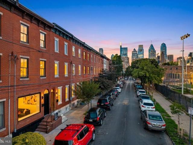 766 S 18th St, Philadelphia, PA 19146