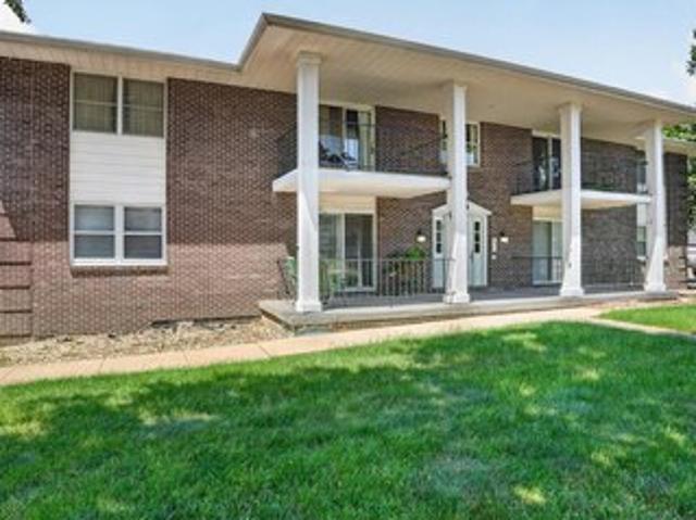 766 Russell Rd Apt 3, Waterloo, IA 50701