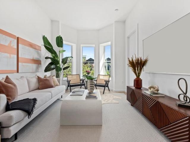 766 Union St Apt 3, Brooklyn, NY 11215