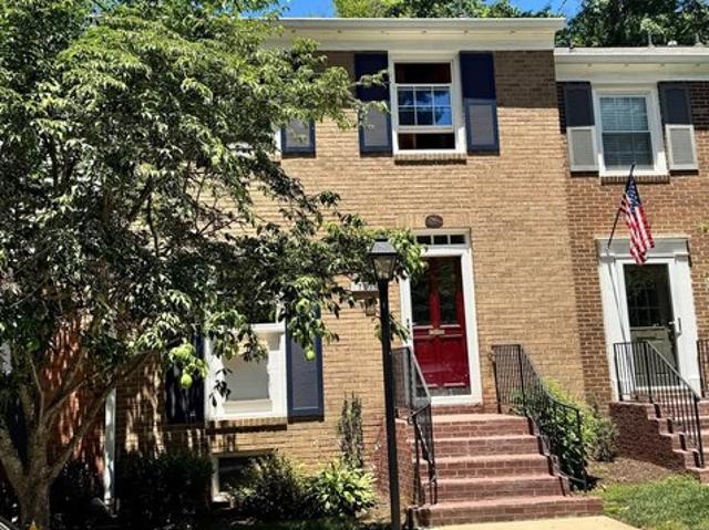 7674 Tiverton Dr, Springfield, VA 22152