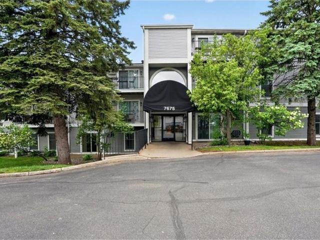 7675 nd St W Apt 215, Apple Valley, MN 55124