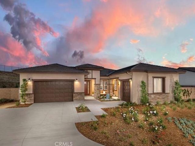 7675 Woodview St, Riverside, CA 92506