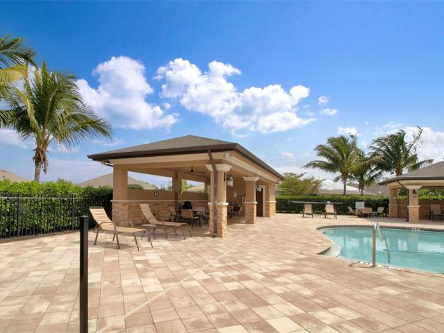 7676 Mikasa Dr, Punta Gorda, FL 33950 | MLS #C7525