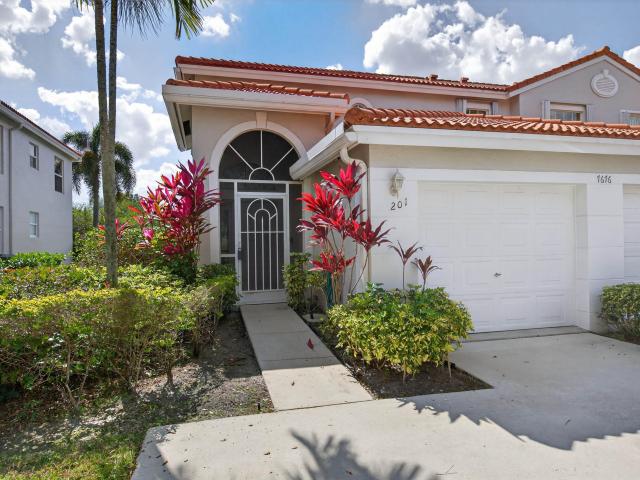 7676 Springwater Pl, Unit 201, Boynton Beach, FL 33437 | MLS #R11167