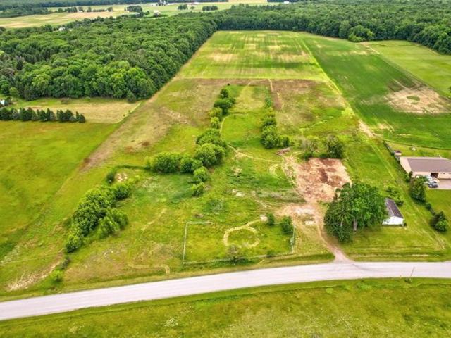7670 E Curtis Rd, Frankenmuth, MI 48734