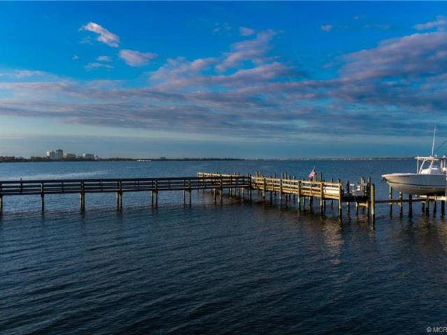 7671 Pelican Pointe Dr, Jensen Beach, FL 34957 | MLS #M20048 | Compass