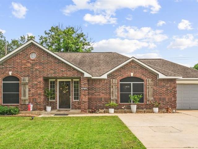 7673 County Road 669B Rd, Alvin, TX 77511